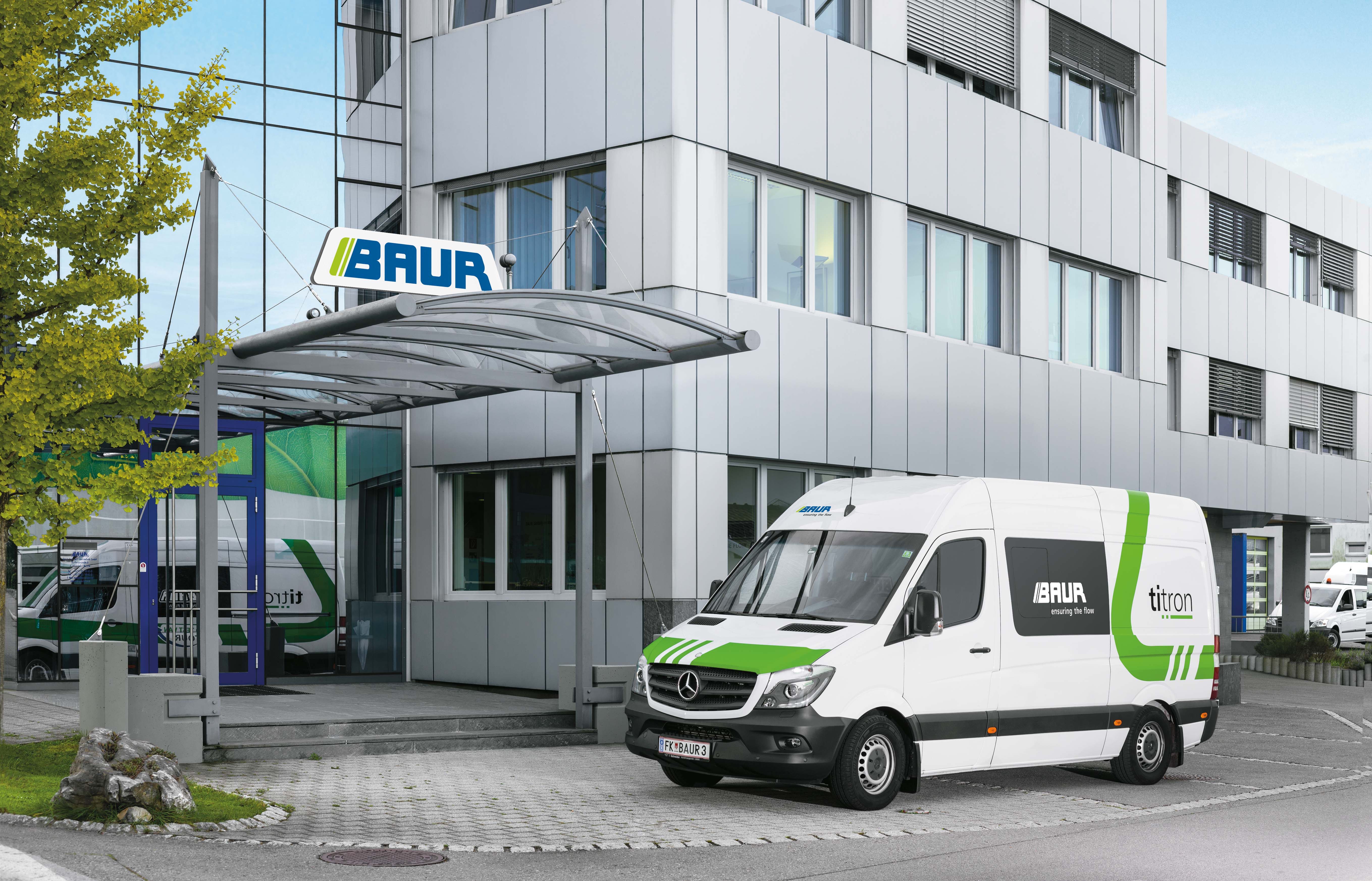 BAUR: Логотипы и фотографии