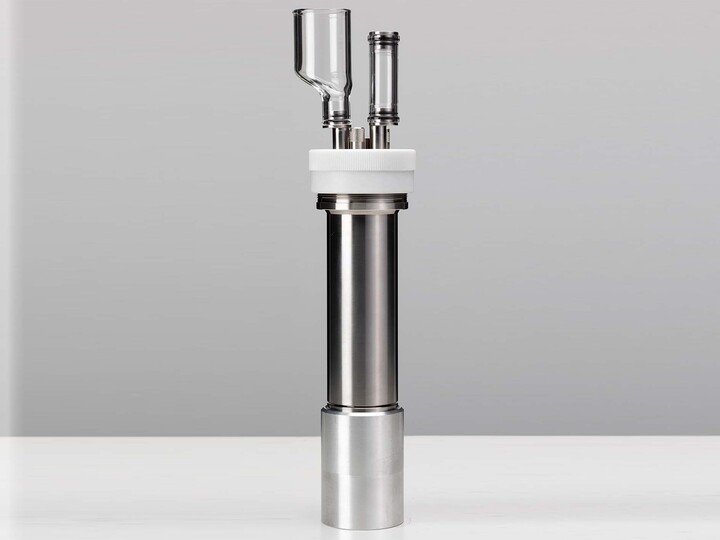 Dissipation factor measurement of insulating oils | BAUR GmbH